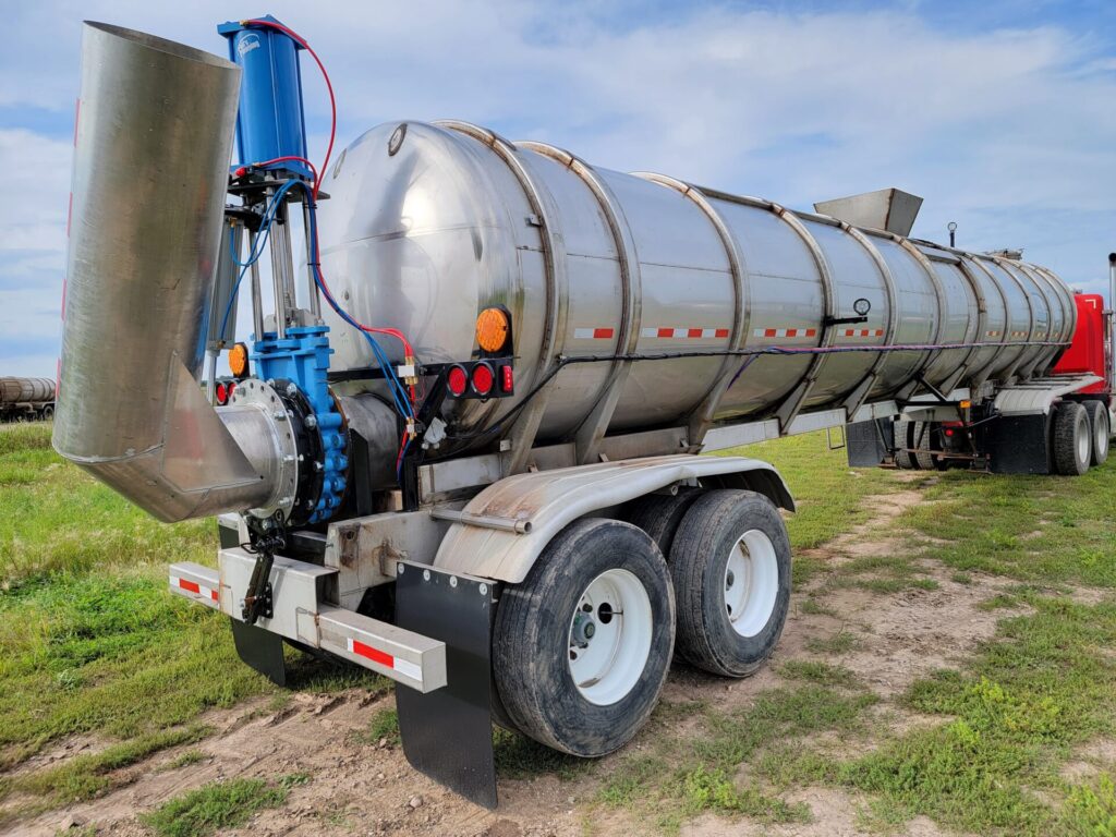 Liquid Manure Semi Tanker Spreader | Phil's Pumping & Fab