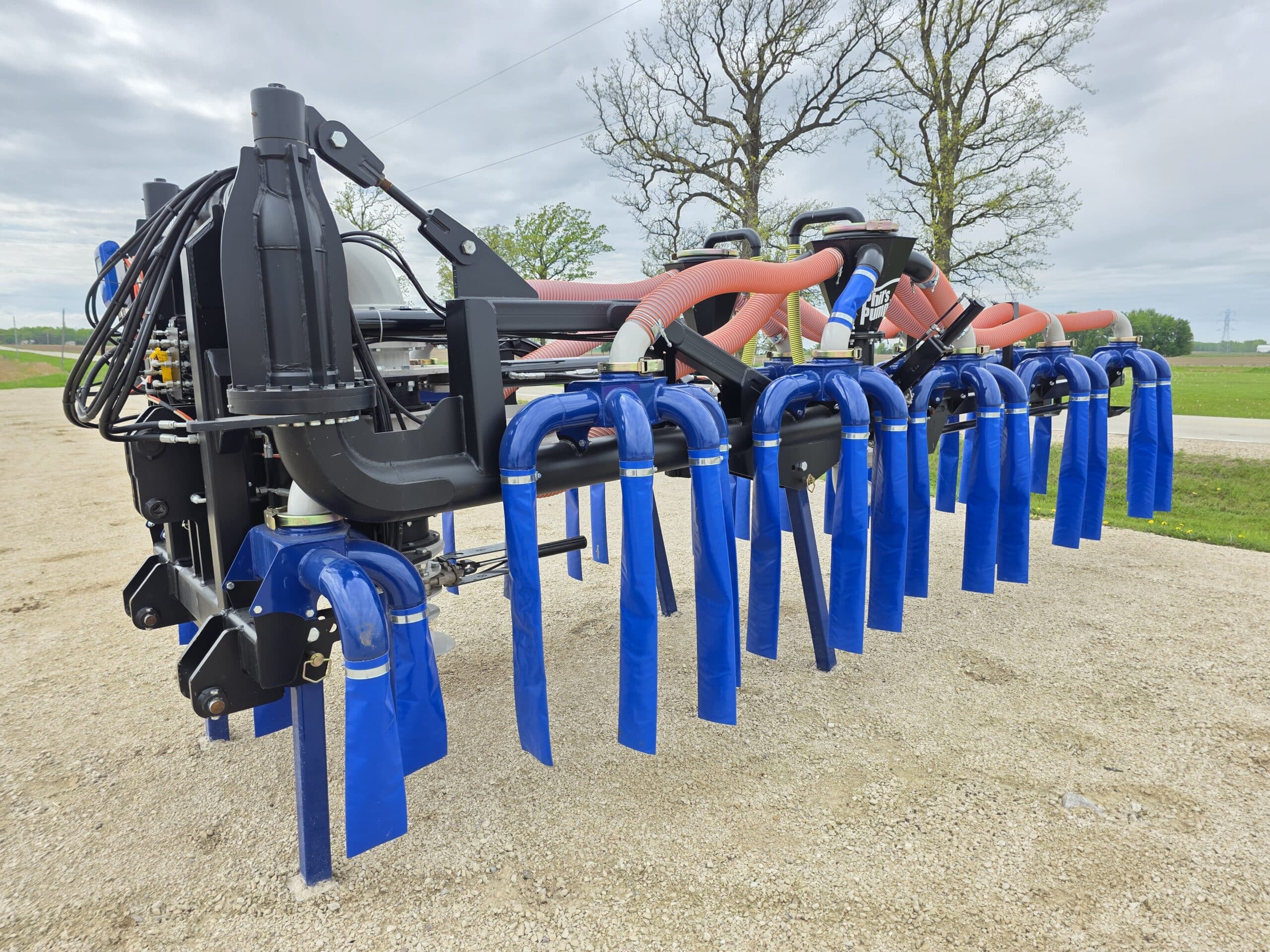 New 48′ Dribble Bar with 4″ Drop Hoses | Phil's Pumping & Fabrication