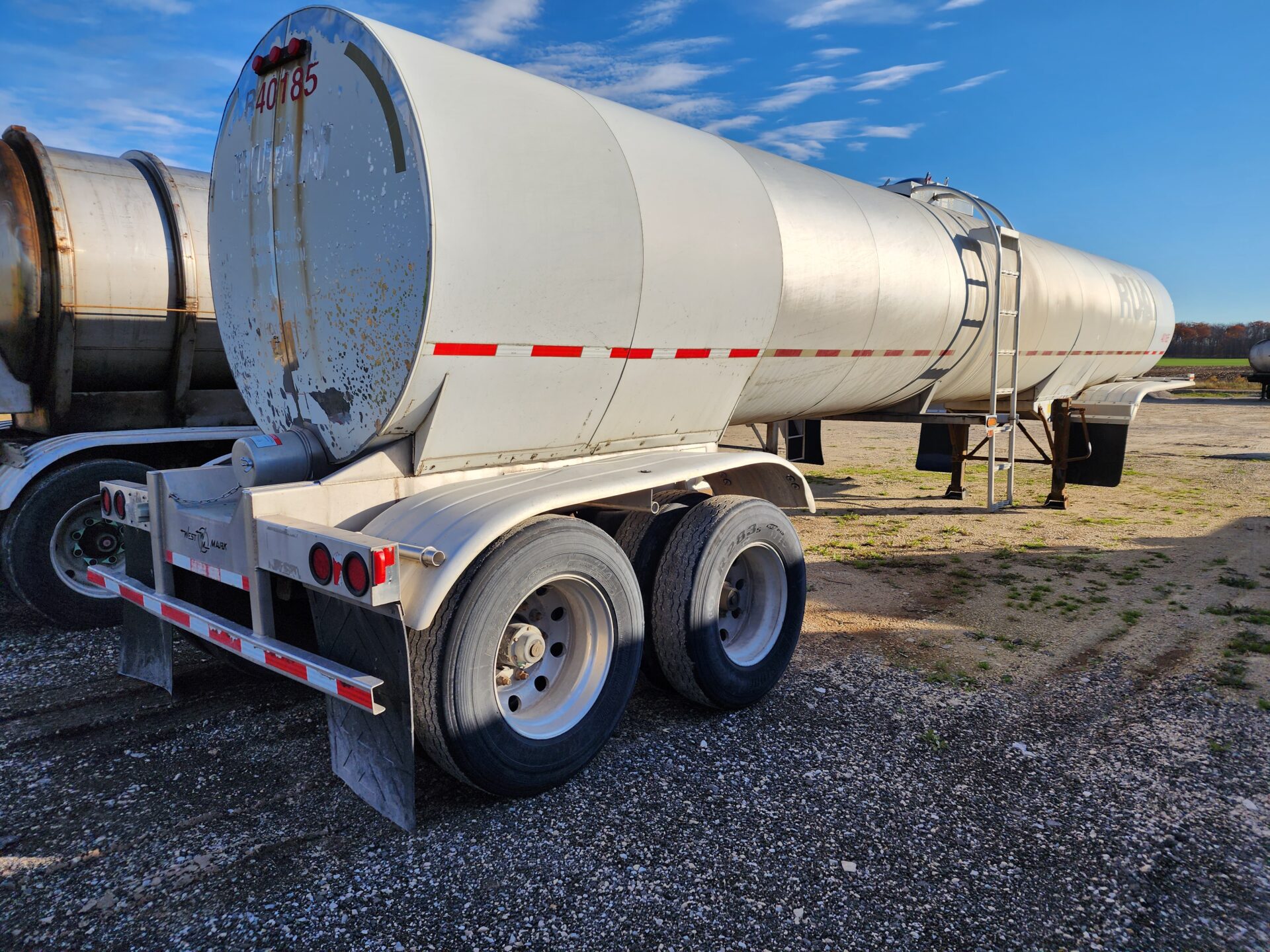 U-4706 2004 West-Mark 6400 Gallon Stainless Steel Semi Tanker - Phil's ...