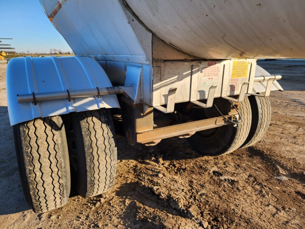 U-4701 2004 West-Mark 6400 Gallon Stainless Steel Semi Tanker - Phil's ...