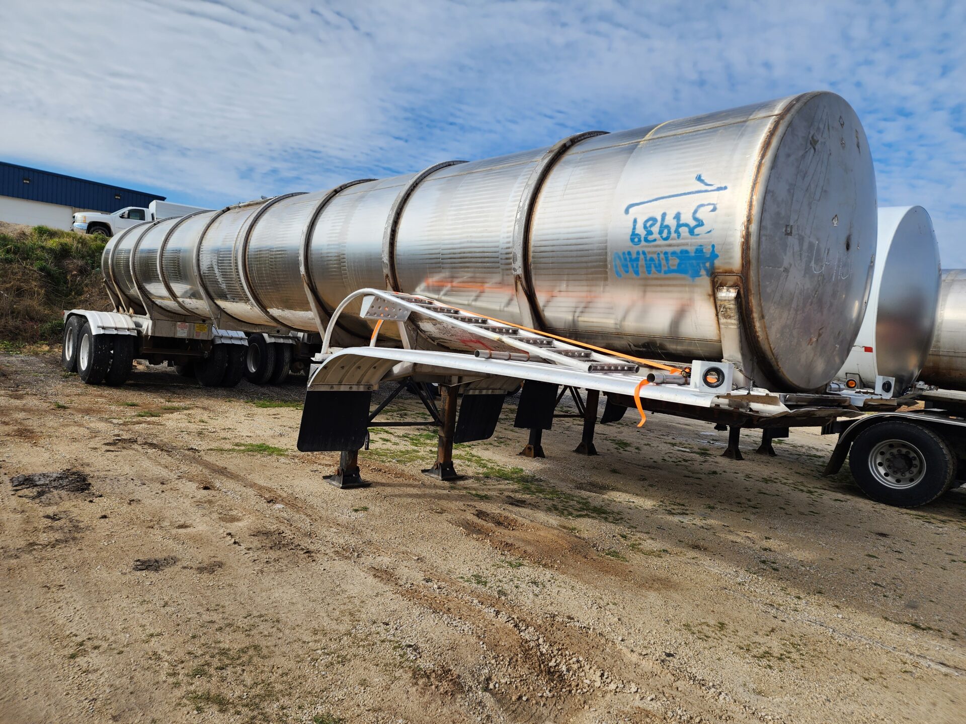 U-4701 2004 West-Mark 6400 Gallon Stainless Steel Semi Tanker - Phil's ...