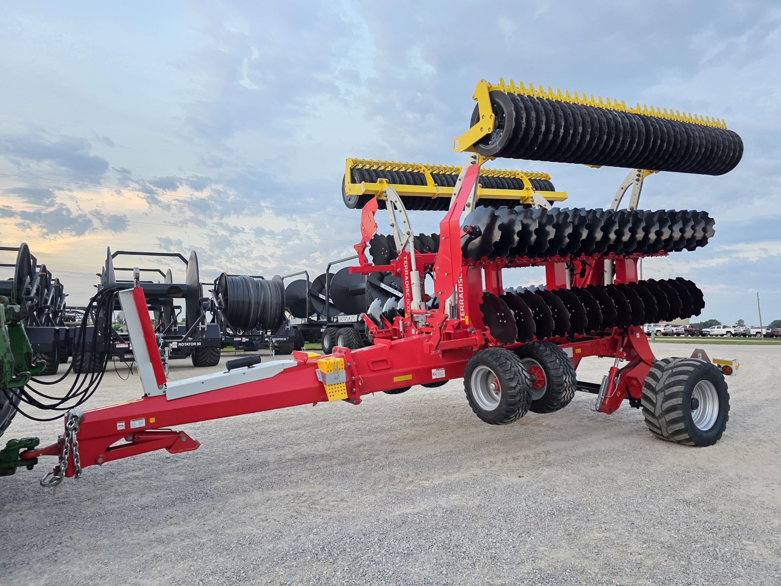 Pottinger Terradisc 8001T 26' w. Rubber Pack Roller | Phil's Pumping ...